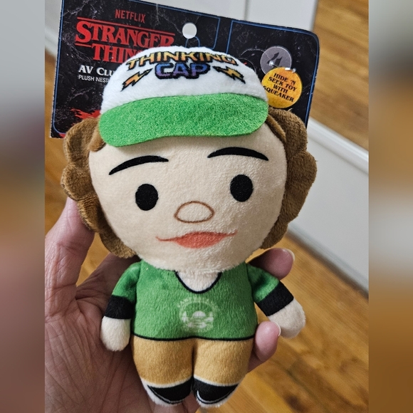 Netflix | Dog | Netflix Stranger Things Dustin Henderson Character ...